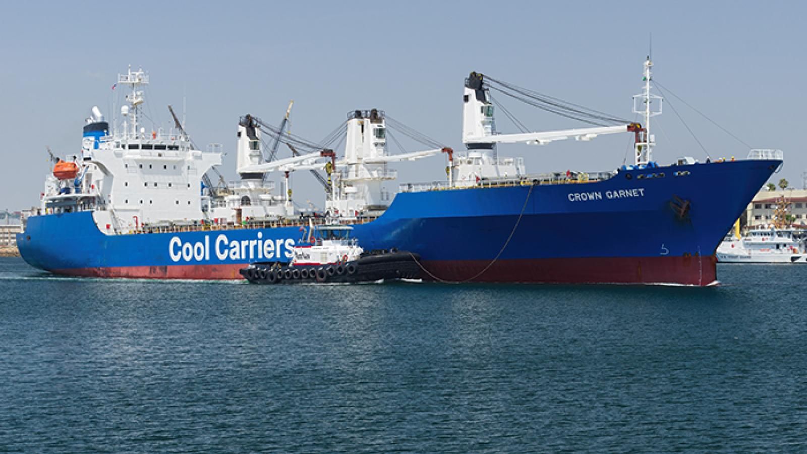 Pontoon Boat Shipping Container Amphibian Bass Kick Boat, Folds Up To