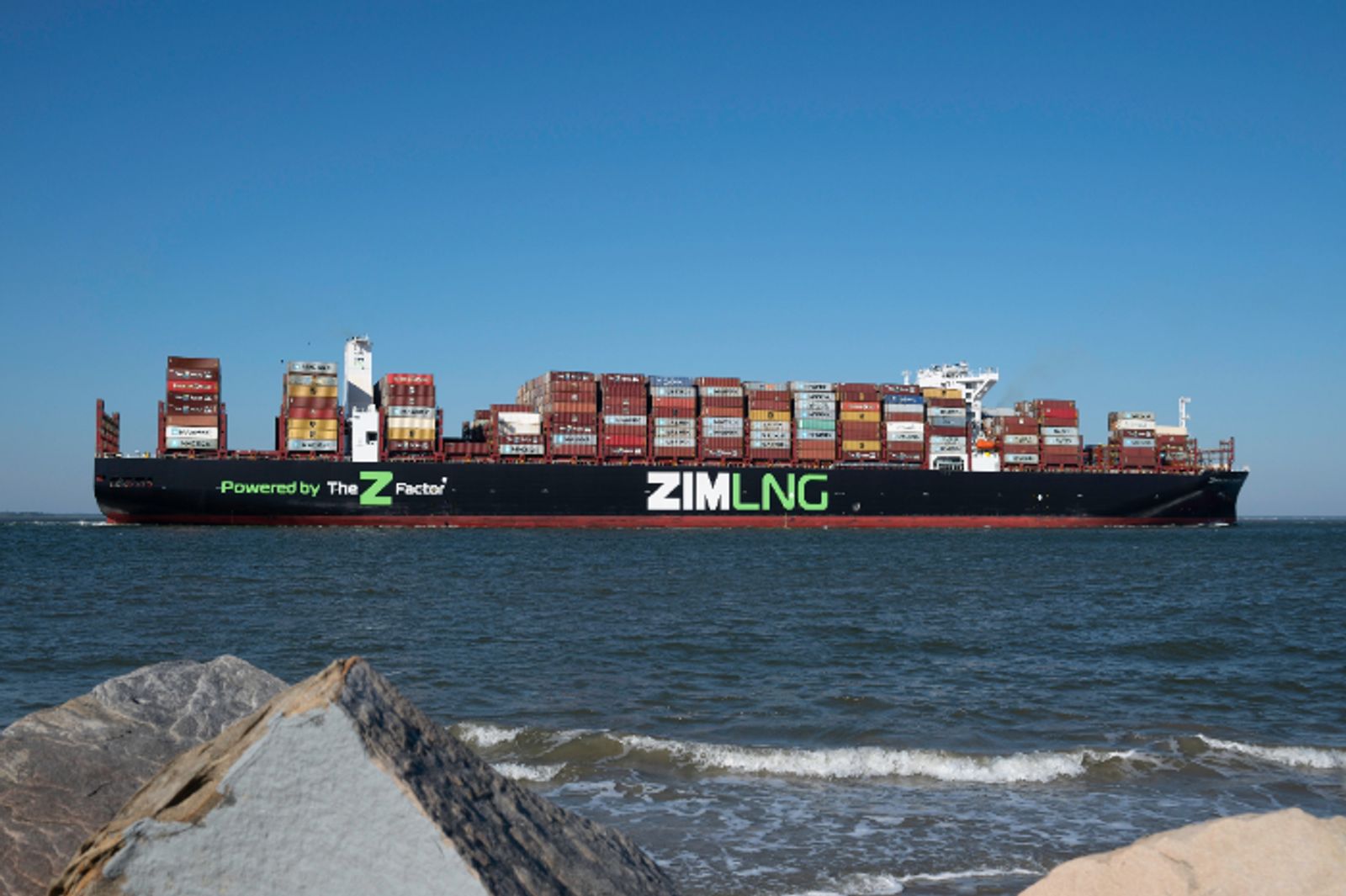 Rotterdam’s nine-month container volumes edge higher on ‘tentative ...