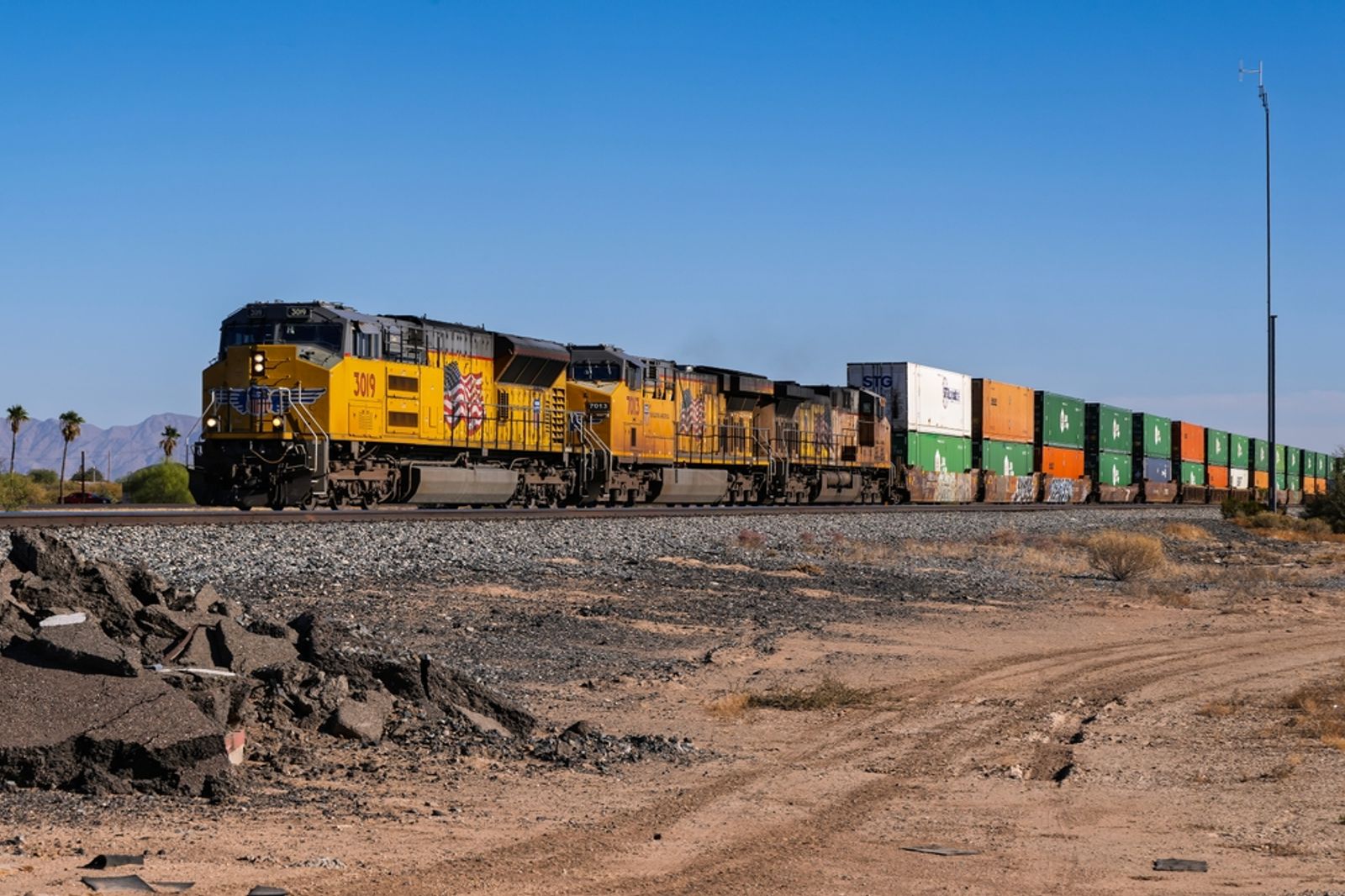 Trump’s backing of ILA puts pressure on carriers to cave to union’s ...