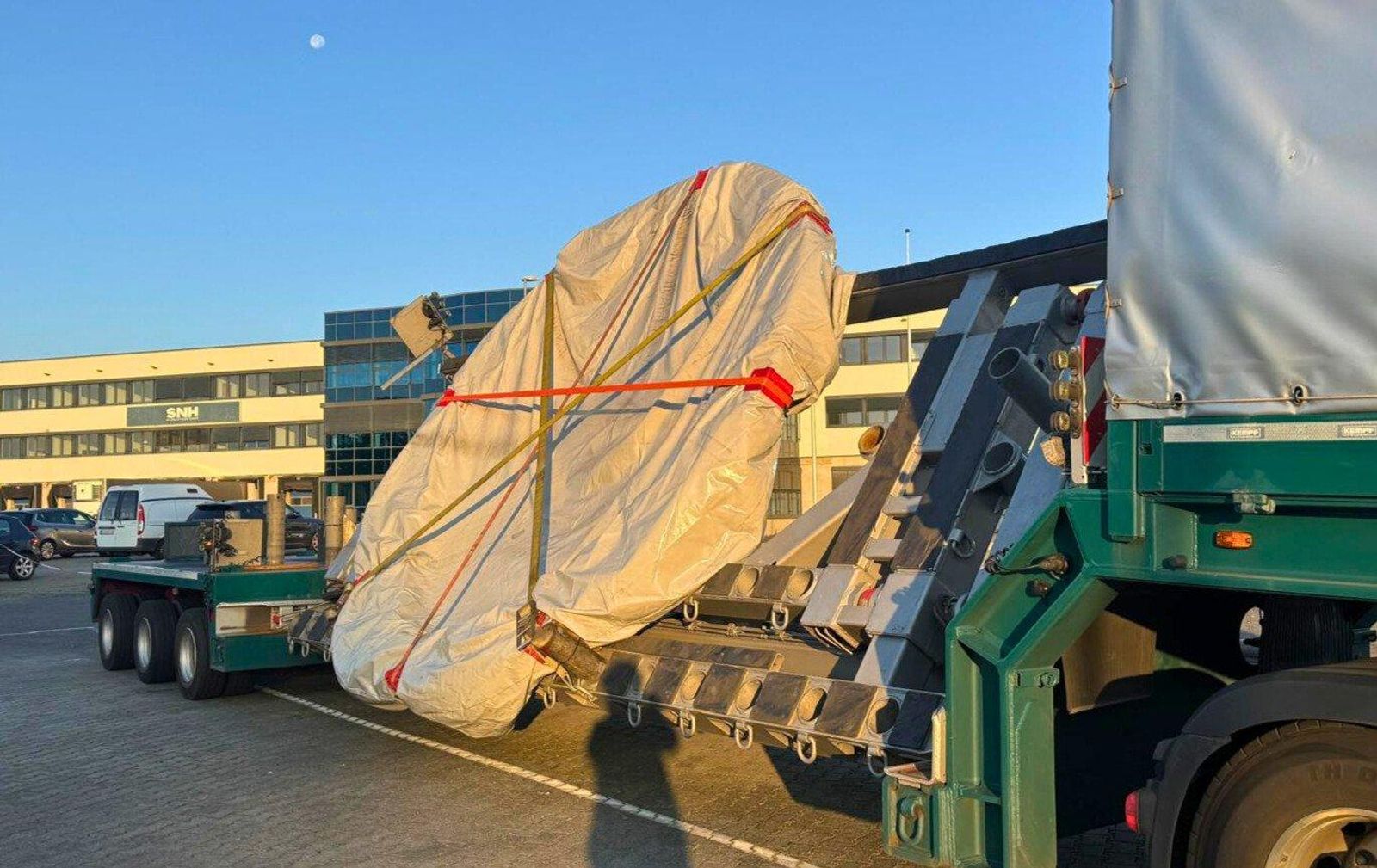 APM to spend $500 million to enhance cargo handling at Elizabeth ...