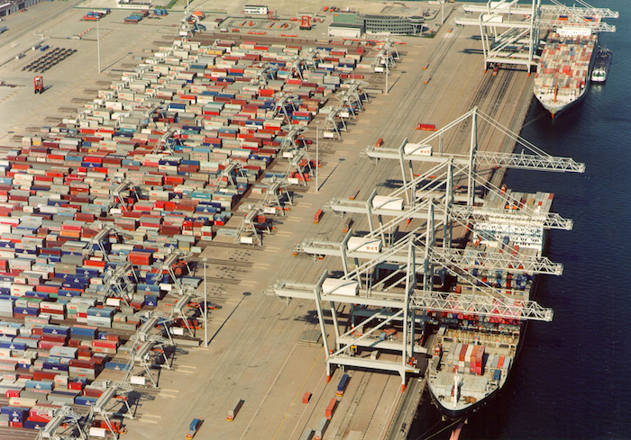 ASEAN LINES - Rotterdam congestion forces Hapag-Lloyd to switch Asia ...